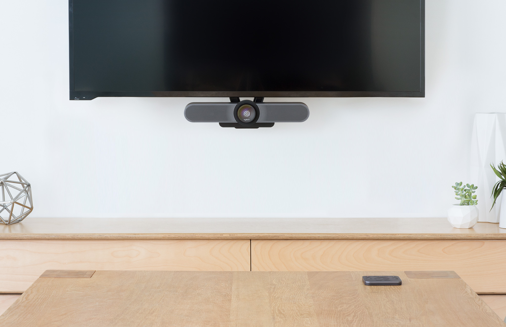 Logitech Webcam 1080p Refurbished Logitech Meetup Video Conferencing ...